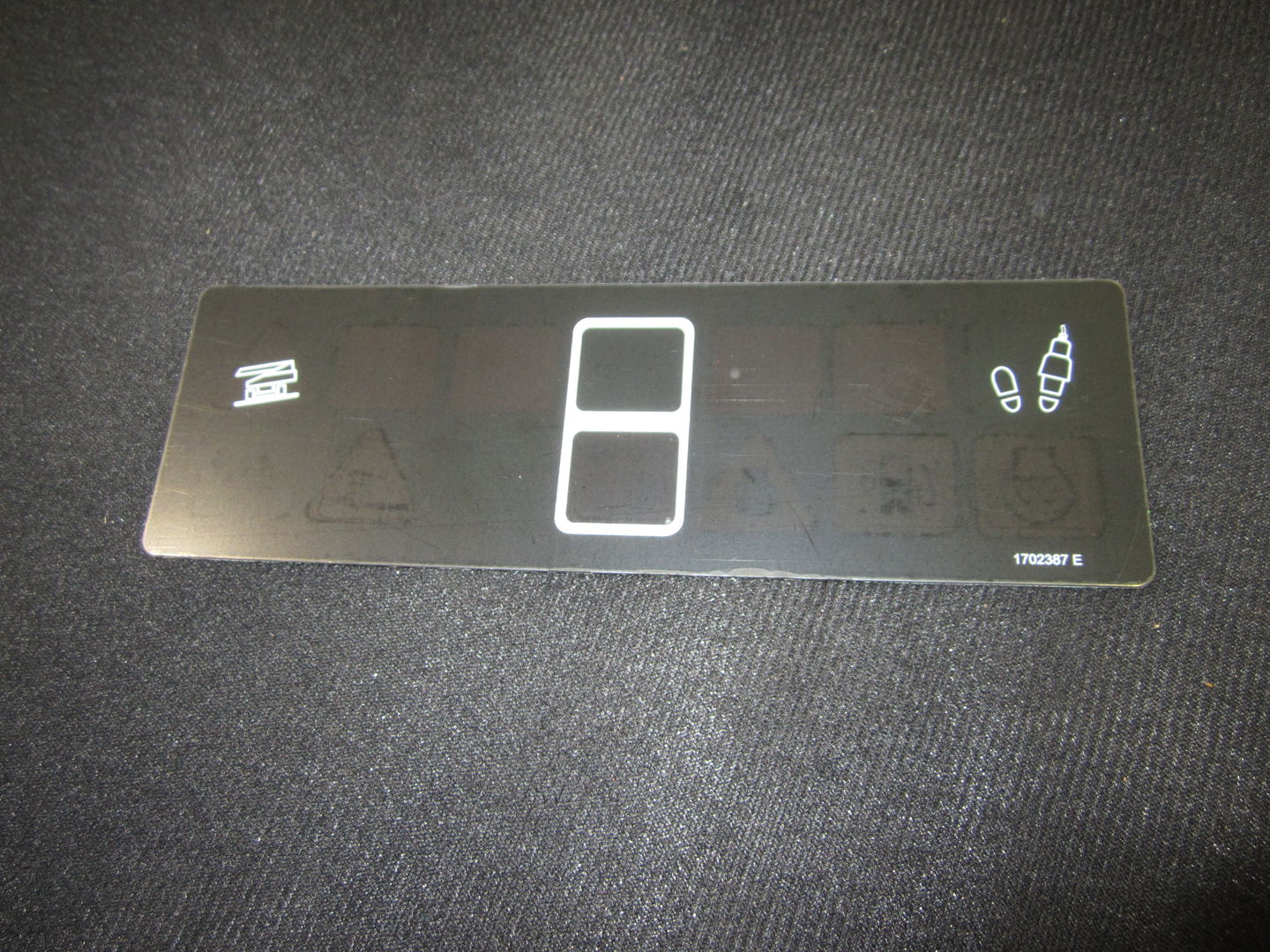 DECAL, (PLATF DISPLAY) | MJ Equipment